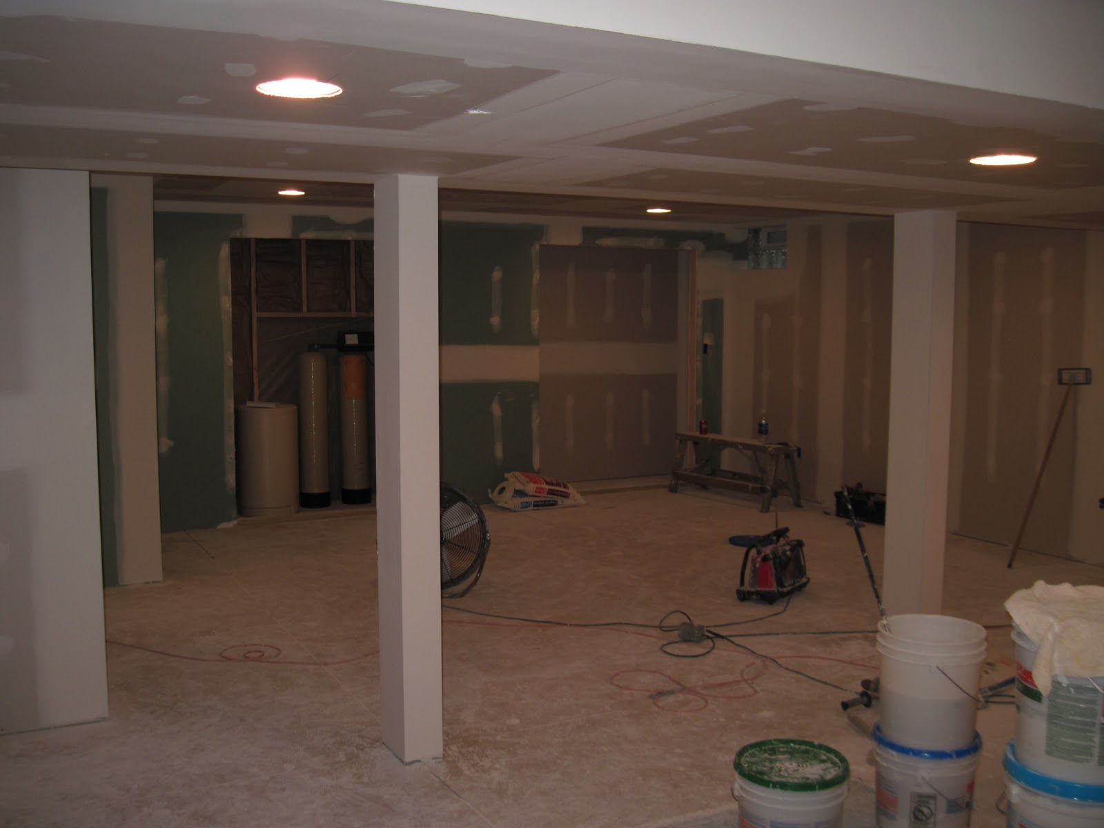 Basement drywall finishing with knockdown ceiling texture ~ FINISHED WALLS